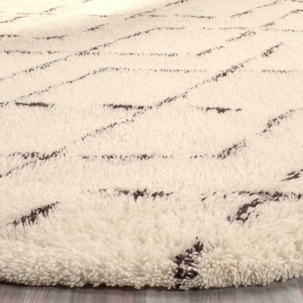 Casablanca Geometry Ivory/Brown Round Rug - Froy.com