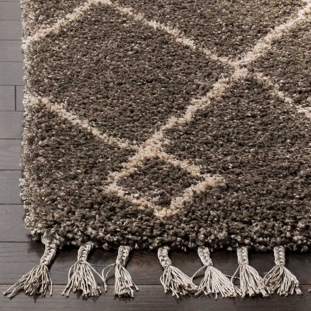 Moroccan Diamond Fringe Shag Gray/Cream Area Rug - Froy.com