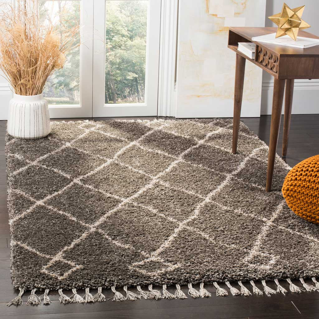 Moroccan Diamond Fringe Shag Gray/Cream Area Rug - Froy.com