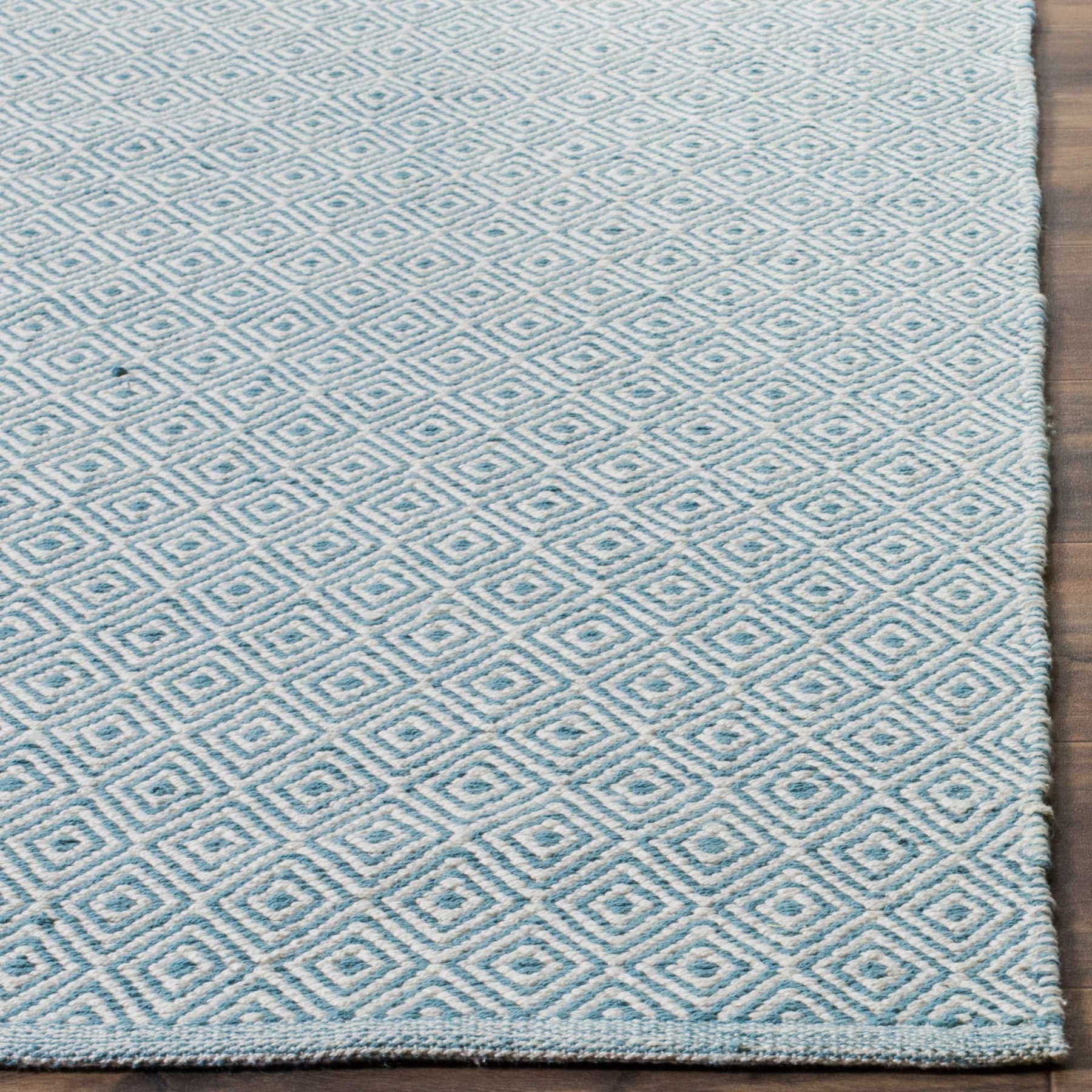 Montauk Geometry Ivory/Light Blue Area Rug - Froy.com