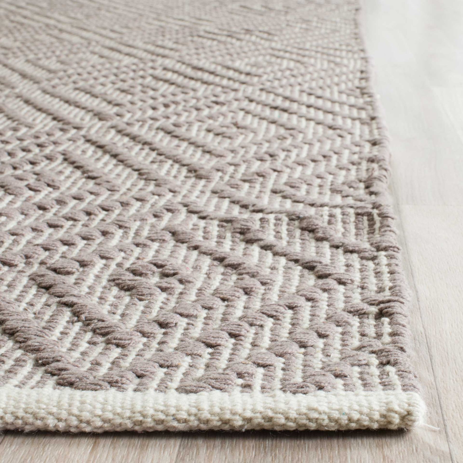 Montauk Diamond Gray/Ivory Runner Rug - Froy.com