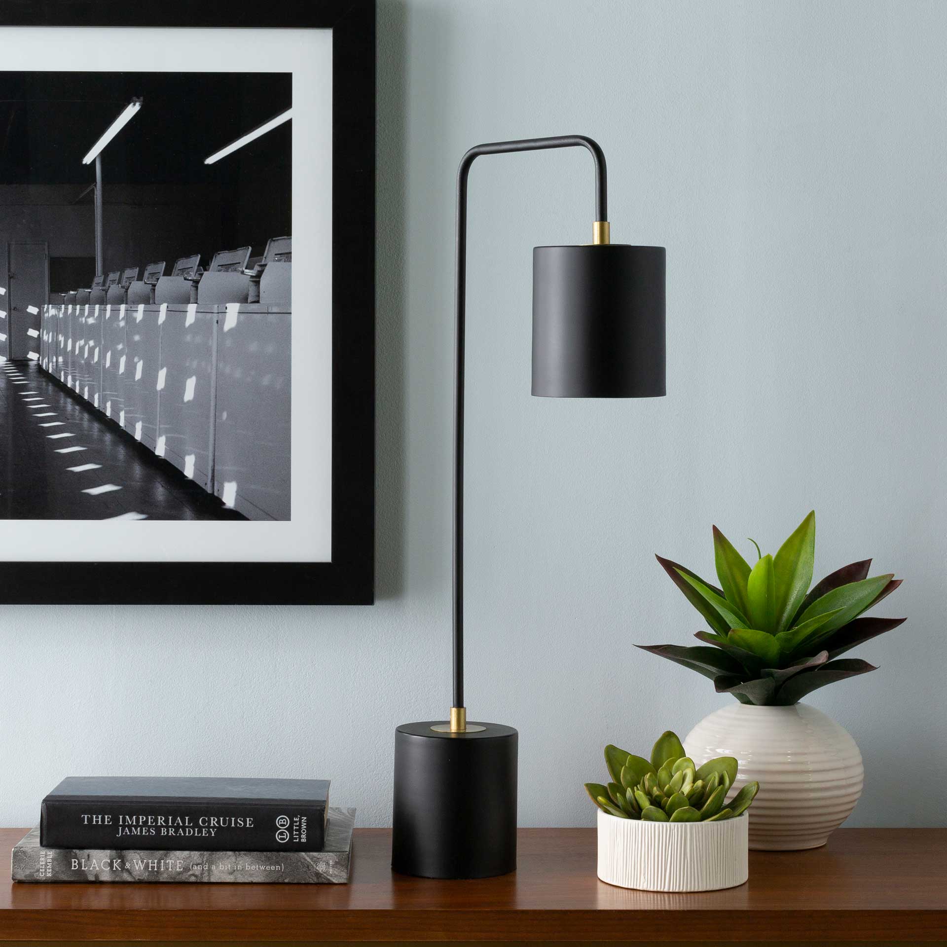 Bobby Table Lamp Black/Brass - Froy.com